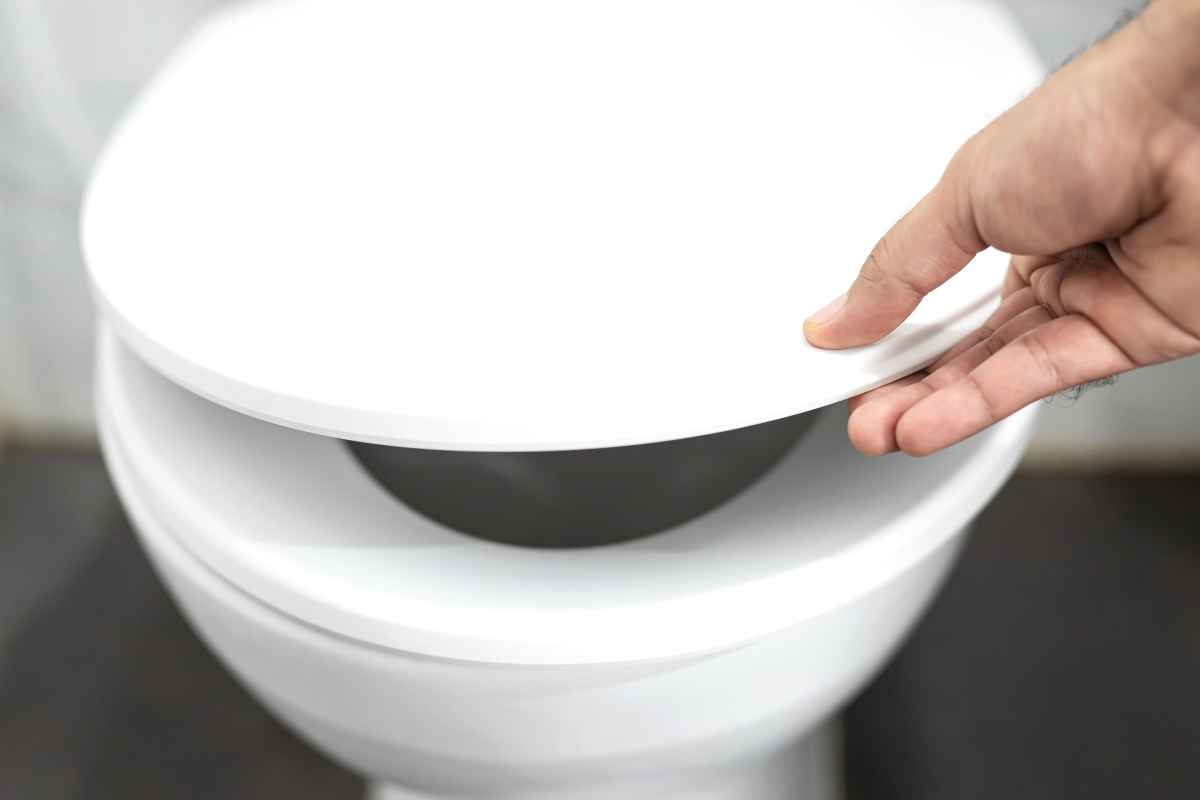 Wc Rens: Rengøringsløsning til toiletter og erhverv – Cares ApS